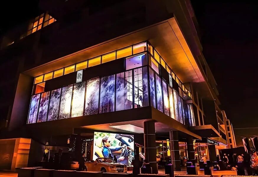 Transparent Led Screens vs Traditional LED Displays: Which One is better?